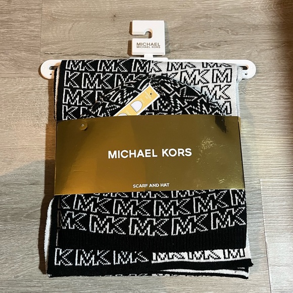 MICHAEL Michael Kors | Accessories | Michael Kors Scarf And Hat Set ...